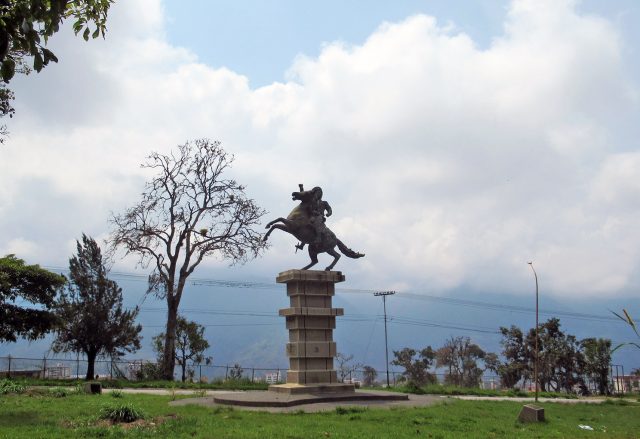 Estatua ecuestre de Páez en Mérida, obra maestra de Andrés Pérez Mujica ...